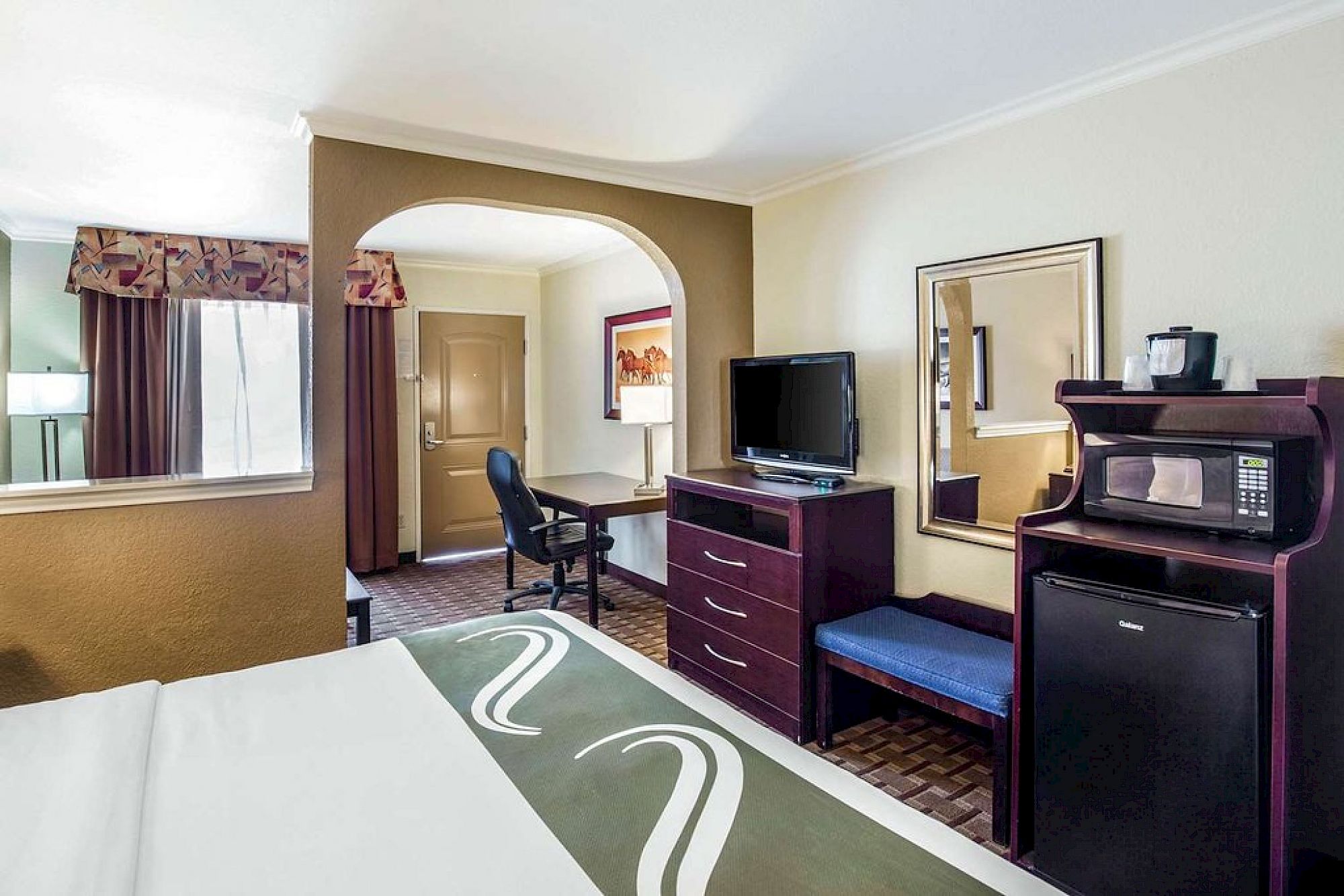 Quality Inn & Suites Abilene™ a Budget Hotel In Abilene Texas