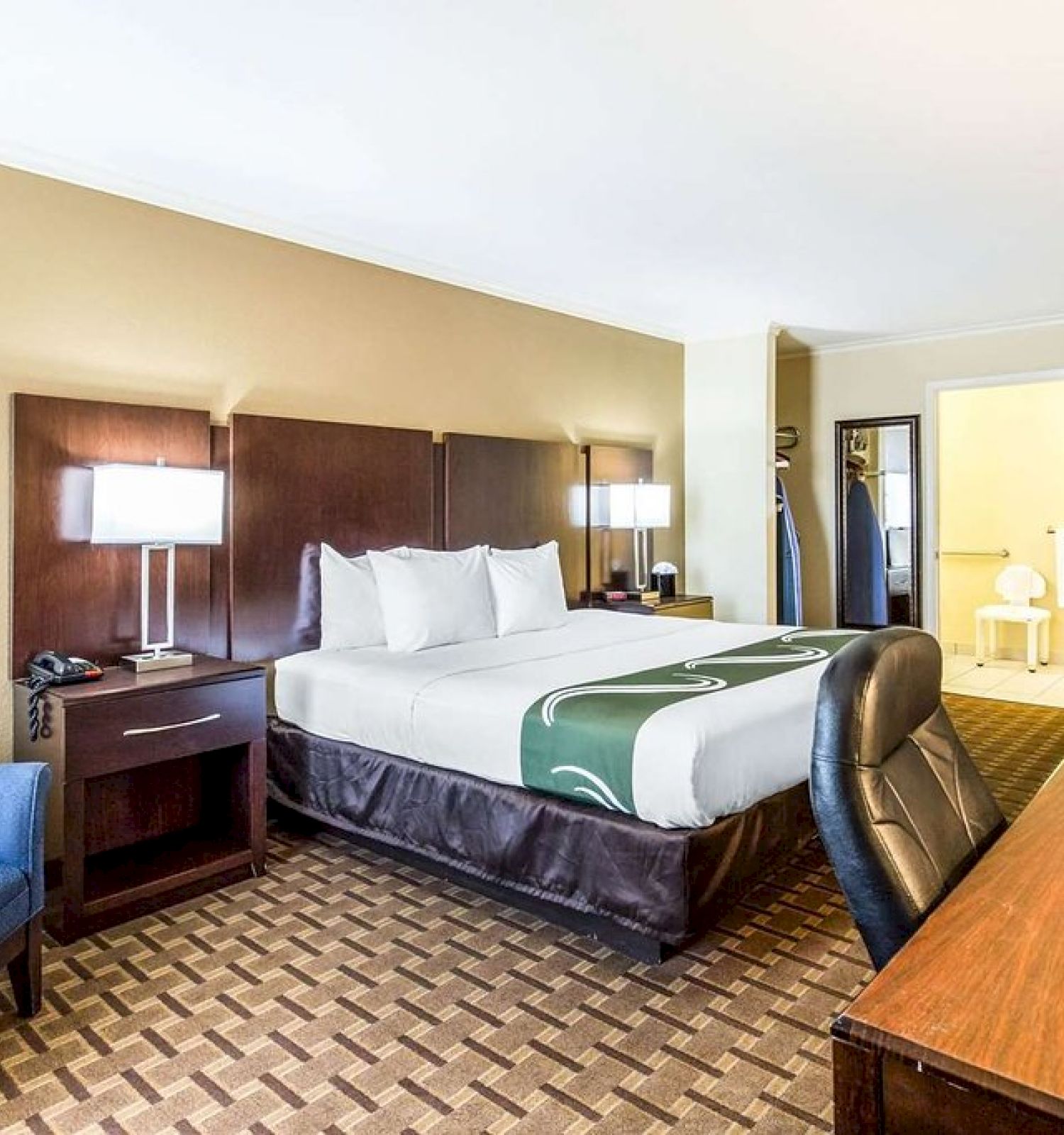 Quality Inn & Suites Abilene™ a Budget Hotel In Abilene Texas